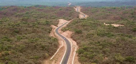 川铁国际公司玻利维亚ESPINO公路项目主体工程竣工