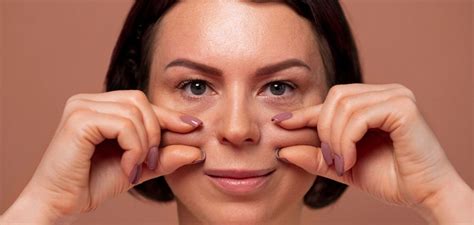 Як позбутися темних кіл під очима як виглядати свіжо зранку компрес під очі Oboz Ua