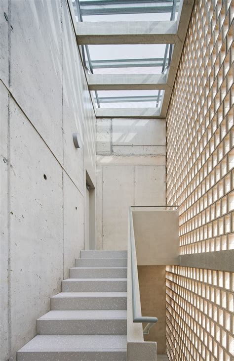 Lattice Facade Residential Building By Peris Toral Arquitectes In