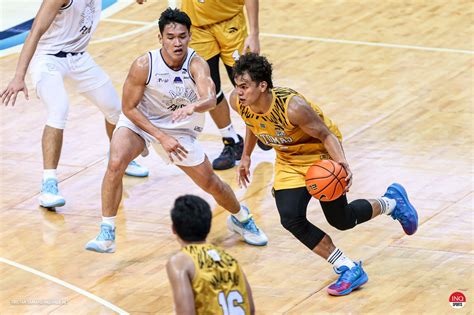 UAAP Nic Cabanero Drops Career Best 33 To Lift UST Past Adamson In