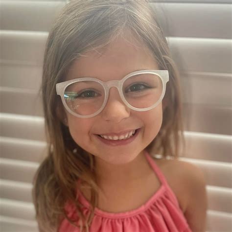 Stylish Spare Round Frames For Every Lens Shop Now