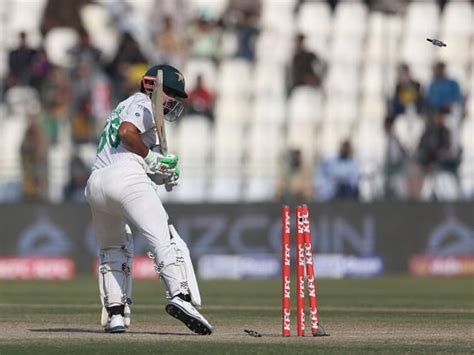 Watch Pakistan Fans Boo Babar Azam After He Fails In Second Innings