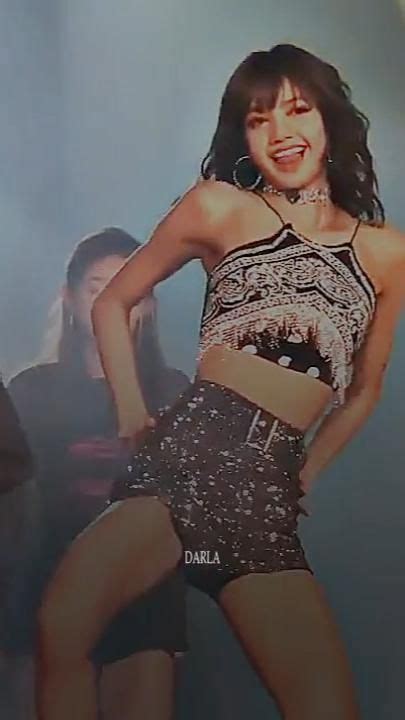 LISA BLACKPINK