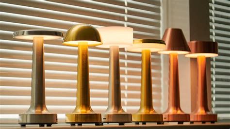Touch Ctrl Dimmable Rechargeable Led Metal Artistic Mood Table Lamp For
