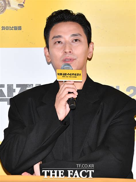 공식 기자회견 갖는 비공식작전 [tf사진관] 포토 기사 더팩트