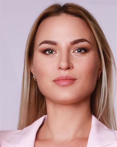 Narcisa Christiansen Doctor Mit