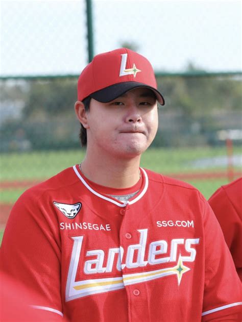 어느 팀에도 밀리지 않는다 Ssg 통곡의 벽 완성 155㎞ 이적생의자신감 더 완벽해질 것