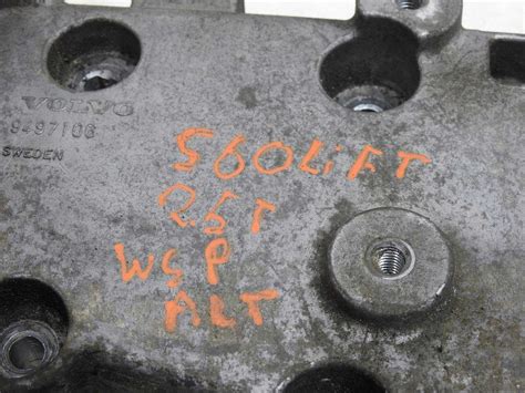 ŁAPA PODSTAWA ALTERNATORA VOLVO S60 I 2 5 T Shrot pl