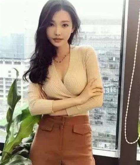 王晶的眼光真的是娛樂圈最厲害的，看看他選的女星就知道 每日頭條