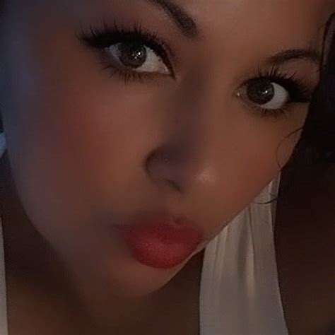 Esmeralda 8416esmeralda • Threads Say More