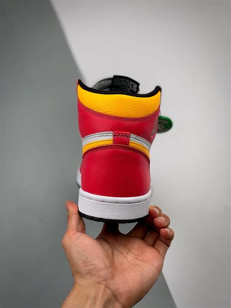 P240 S2纯原 Air Jordan 1 Retro Light Fusion Red”白黄粉番茄炒蛋 Gdf档口 潮流干货