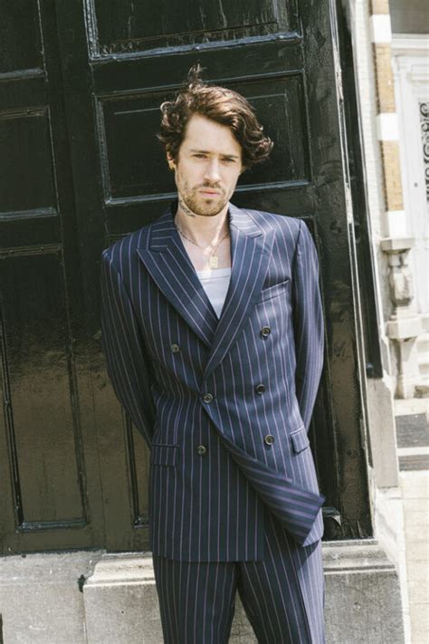 A Rendez Vous With Tom Eerebout Café Costume