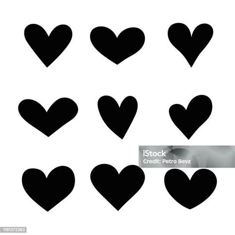 흰색 배경에 격리 된 하트 손으로 그린 아이콘 포스터 벽지 및 발렌타인 데이 하트 컬렉션 크리에이티브 아트 개성 개념에 대한 스톡 벡터 아트 및 기타 이미지 Istock