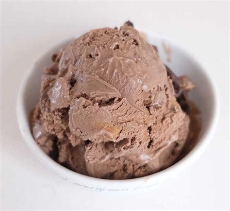 Review Of Ben And Jerrys Pb Over The Top Ice Cream 458ml Scoop Club