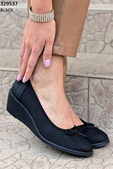 Туфлі жіночі — ціна 170 грн у каталозі Туфлі Купити жіночі речі за доступною ціною на Шафі