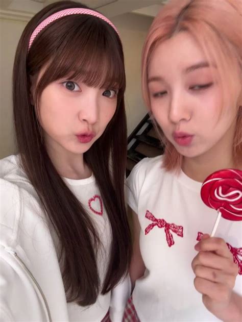 Wooah Community Posts Kissing You💋 Minseo