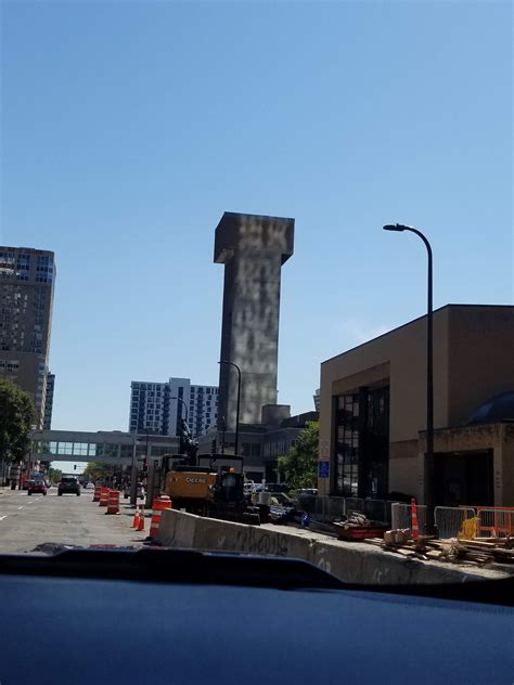 This Building Having Trouble Loading Textures Rconfusingperspective