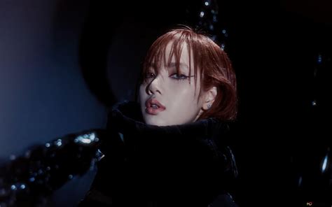 Blackpinks Lisa Pink Venom Mv Photoshoot 4k Wallpaper Download