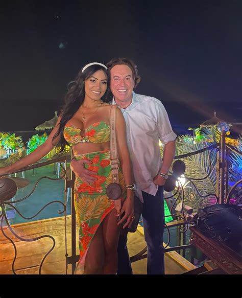 Pipi Estrada Su Novia Andreína Le Habría Sido Infiel Con Otra Mujer