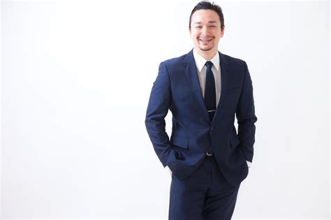 デキる男に魅せる！30代のスーツの着こなし＆おすすめブランド10選！