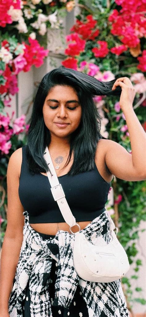 Nimisha Sajayan 🤤 R Mallubabes