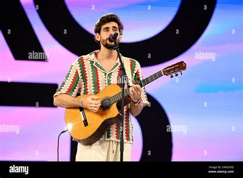 Alvaro Soler Live Bei Einem Konzert Auf Dem Demokratiefest Zu 75 Jahren