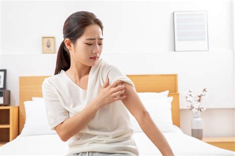 모공각화증 닭살 피부 원인과 예방법 네이버 블로그