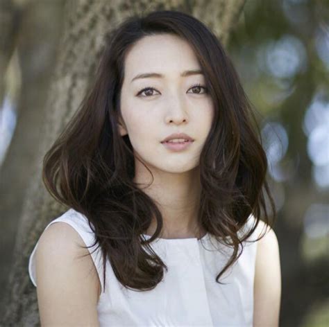 草なぎ剛が結婚発表？相手は上野なつひ？笛木優子との噂の真相は？ J Trip