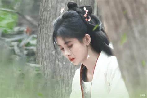 Mỹ Nữ 4000 Năm Cúc Tịnh Y Quay Phim Cổ Trang Mới Tạo Hình Xinh đẹp