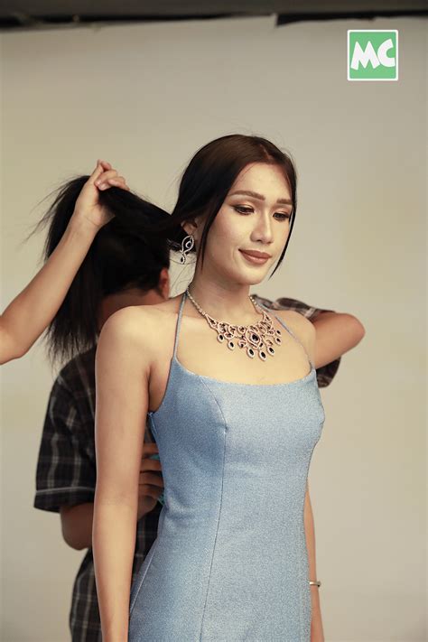 သိန်း ၂၀၀ အကုန်ခံပြီး Miss Universe ပြိုင်မယ့် ဝင့်ရတနာ