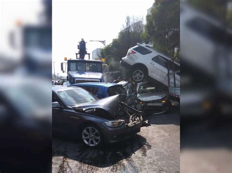 Terrible En la México Toluca tractocamión se queda sin frenos y