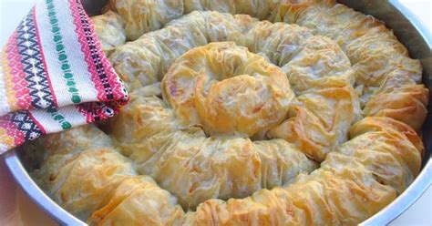 Зелник вита баница с кисело зеле кайма и ориз Рецепт Кулинария