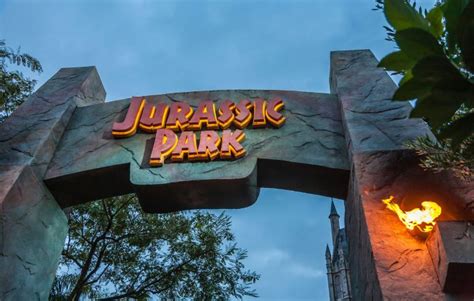 Elon Musk Could Create Jurassic Park Build These Fictional Worlds Instead