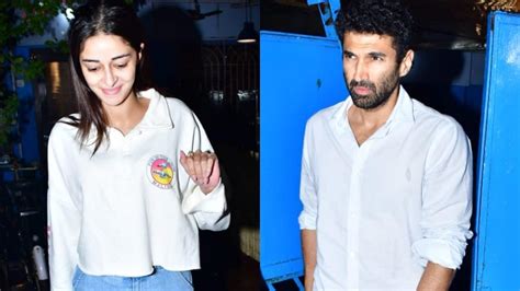 Ananya Panday blushes as paparazzi spot her with rumoured boyfriend ...