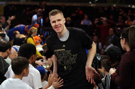 New York Knicks Kristaps Porzingis Likes The Triangle Offense