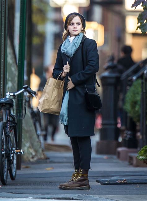 Emma Watson Autumn Style Shopping In New York City 1128 2016