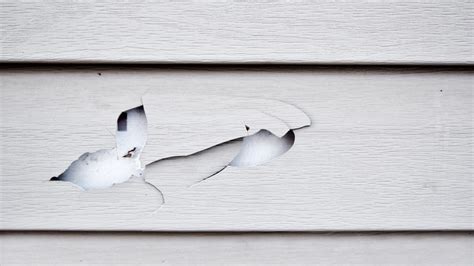 Here Are The Signs Your Siding Is Too Old