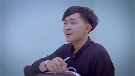 မေသက်ထားဆွေ သူ့ကိုချစ်တဲ့ကိုယ်စိတ်ကိုမုန်းသည် Official Mv Director