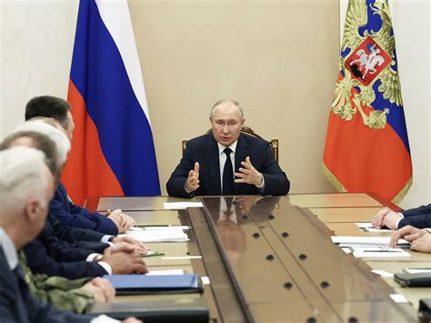The Kremlin Clock Is Ticking For Putin