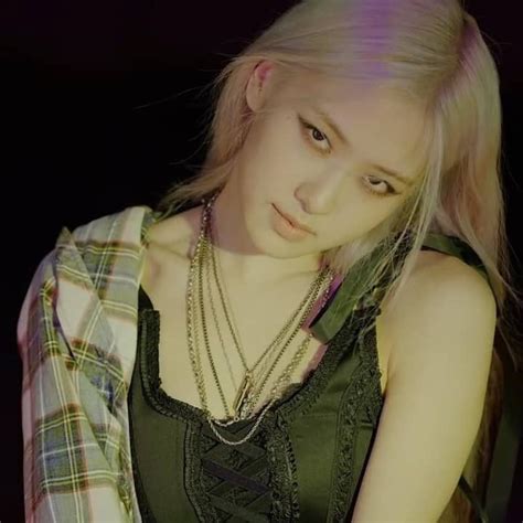 Pin De BLACKPINK Em LOVESICK GIRLS Garotas Loirinhas Lindas Blakpink