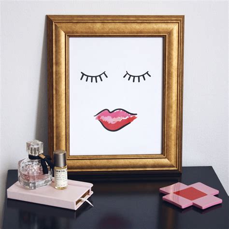 Pucker Up Lips Print Fashion Illustration Eyelash Wall Art Etsy