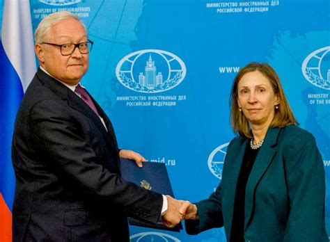 La Nueva Embajadora De Eeuu En Rusia Entrega Sus Cartas Credenciales