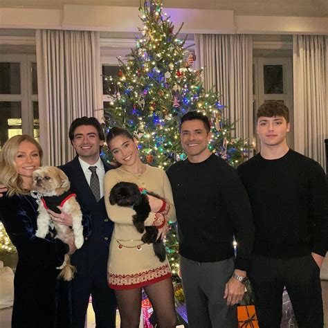 Lives Kelly Ripa Cheekily Calls Husband Mark Consuelos A Naughty
