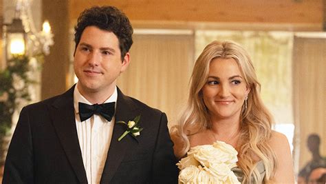 Zoey Ending Explained Zoey Chase End Up Together Hollywood Life