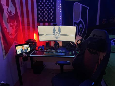 secret lab set up with the desk as well 🙌🏼 scrolller