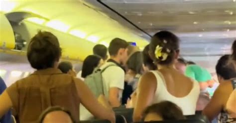 We Were On Ryanair Horror Flight As People Fainted Without Air