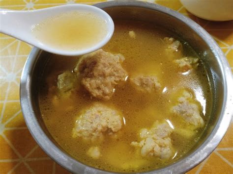 【鱼虾肉丸子汤的做法步骤图，怎么做好吃】果果会做饭下厨房