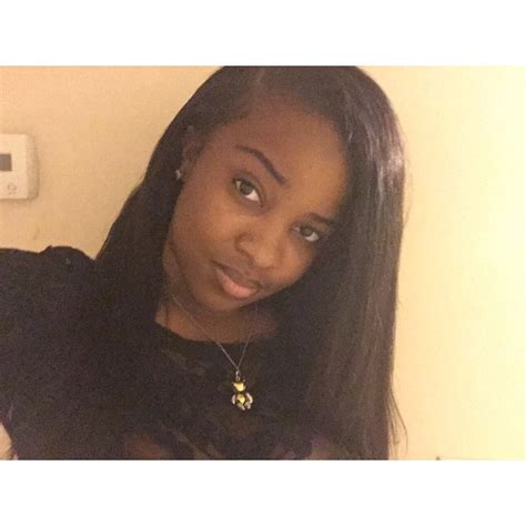 Queen Of The Week Msixelaa Livelikekings