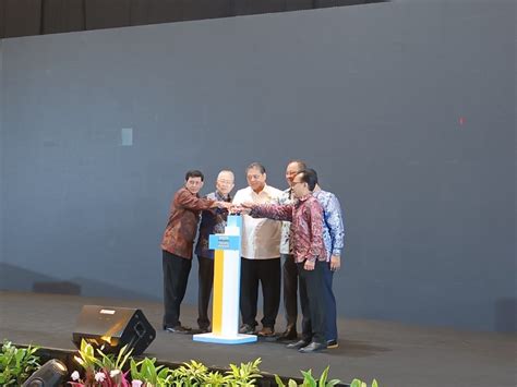 Airlangga Hartarto Resmi Buka GJAW 2023 OTOBLITZ NET OTOBLITZ NET
