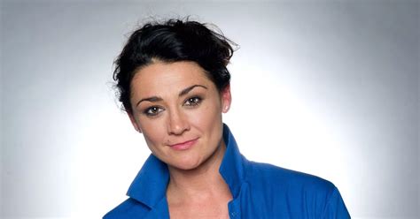 Itv Emmerdale Moira Actress Natalie J Robb S Off Screen Life Co Star Relationship Strange